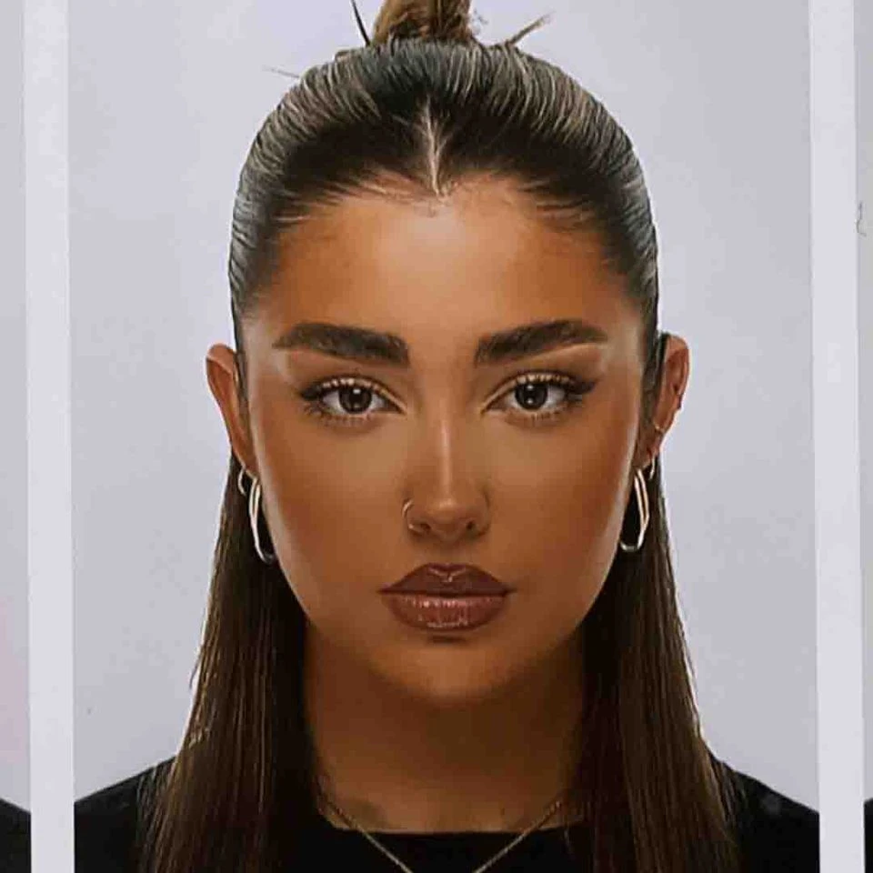 Voici le maquillage idéal pour des photos d’identité magnifiques - QuickPic photo d'identité